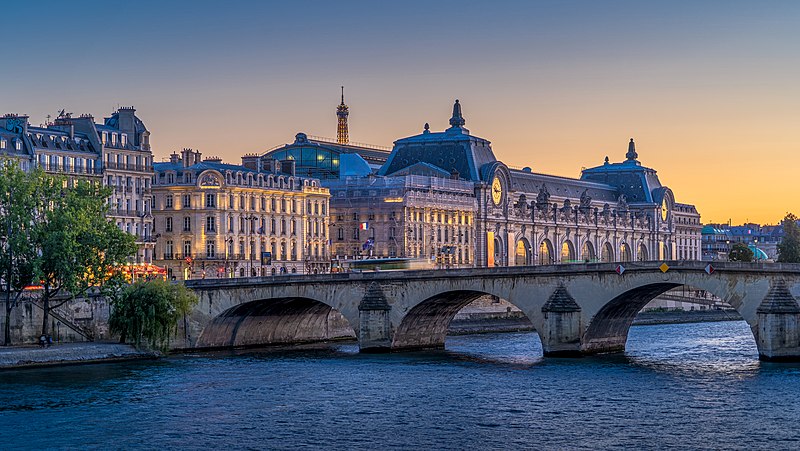 Pont Royal - Visitez Paris avec Hotel Design Secret de Paris
